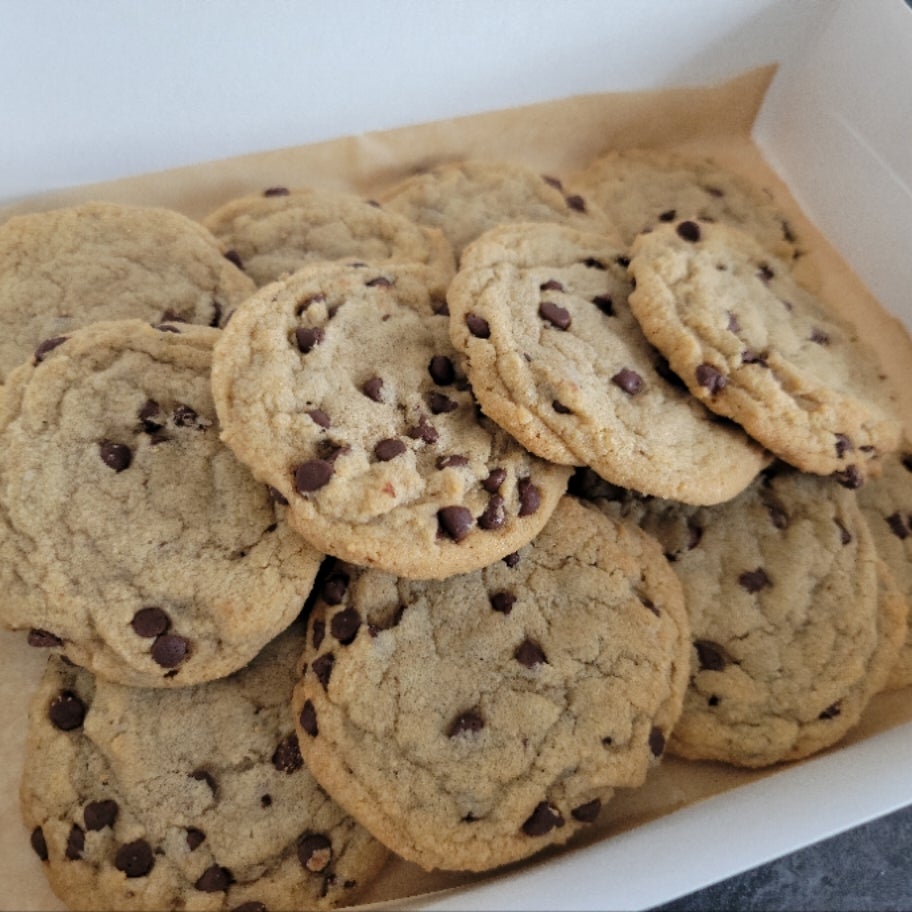Chocolate Chip Cookies (1 dozen) | Sweets by Morgan