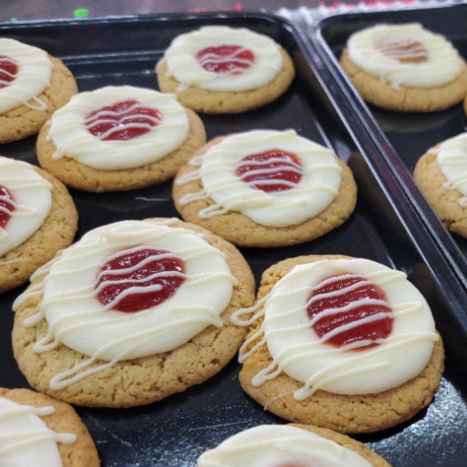 Raspberry Cheesecake Cookies | Sweets by Morgan